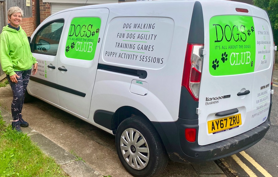 Dogs Club | It's all about the dogs.